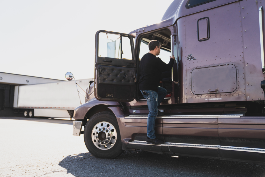 Everyday tips for cleaning your truck cab - DrayNow